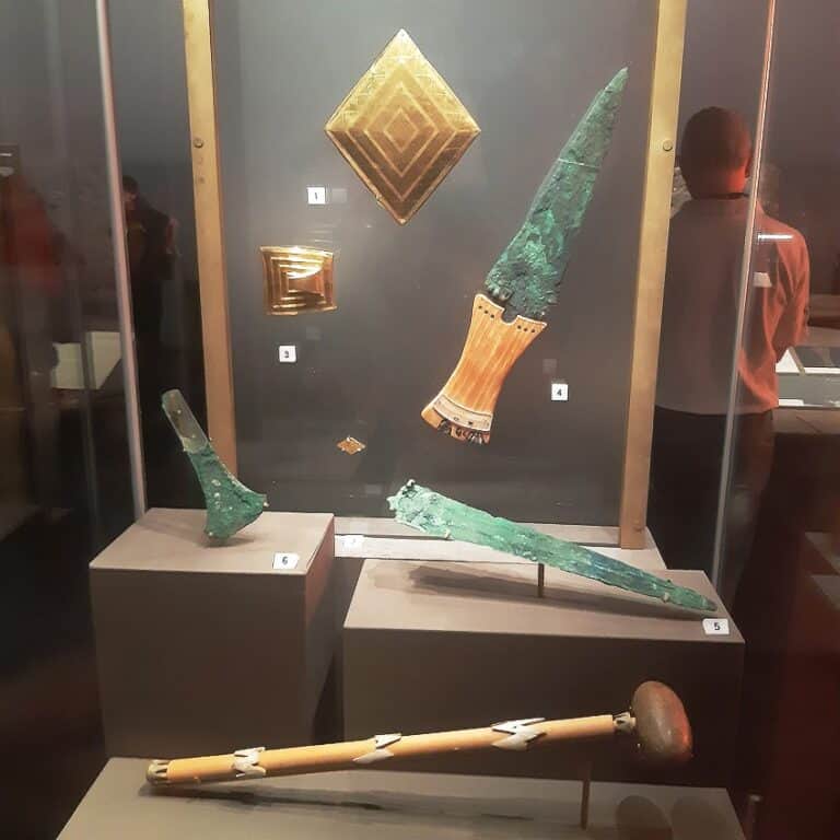 Famous Ancient Artifacts - Study Artifacts From the Ancient World