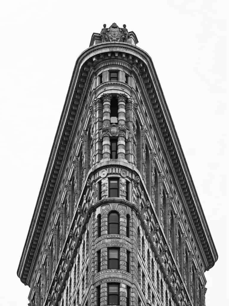 Flatiron Building - Discover the Flatiron Skyscraper in New York