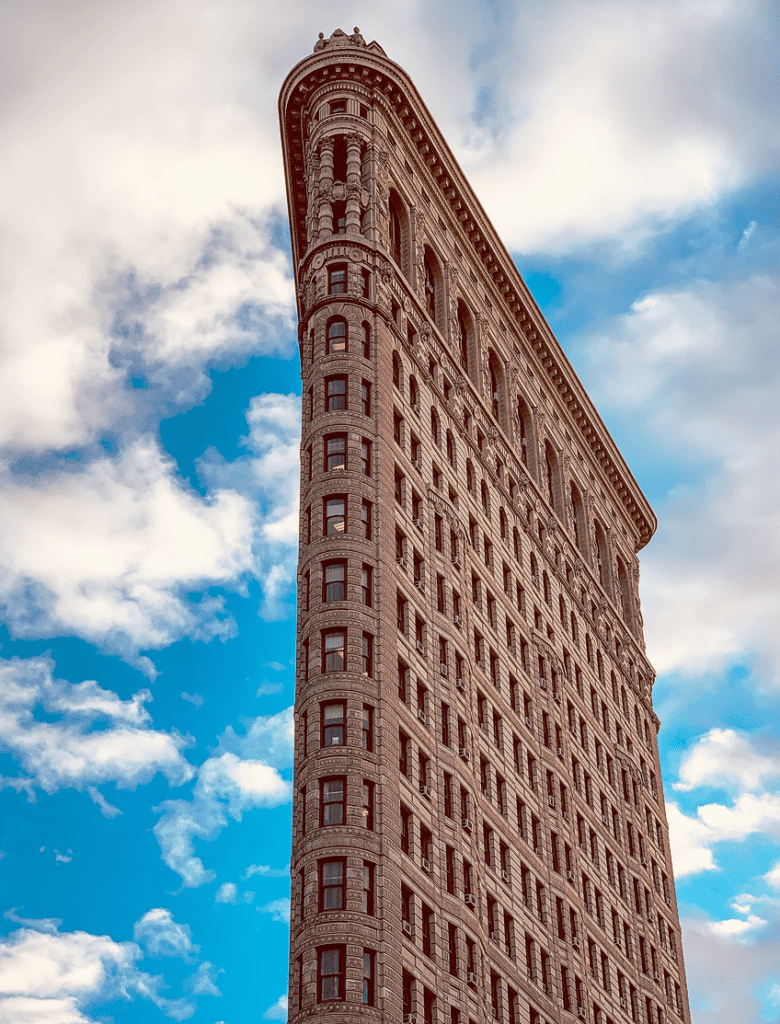 Flatiron Building - Discover the Flatiron Skyscraper in New York