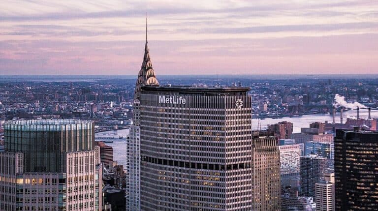 MetLife Building - Discover the MetLife Building in New York City